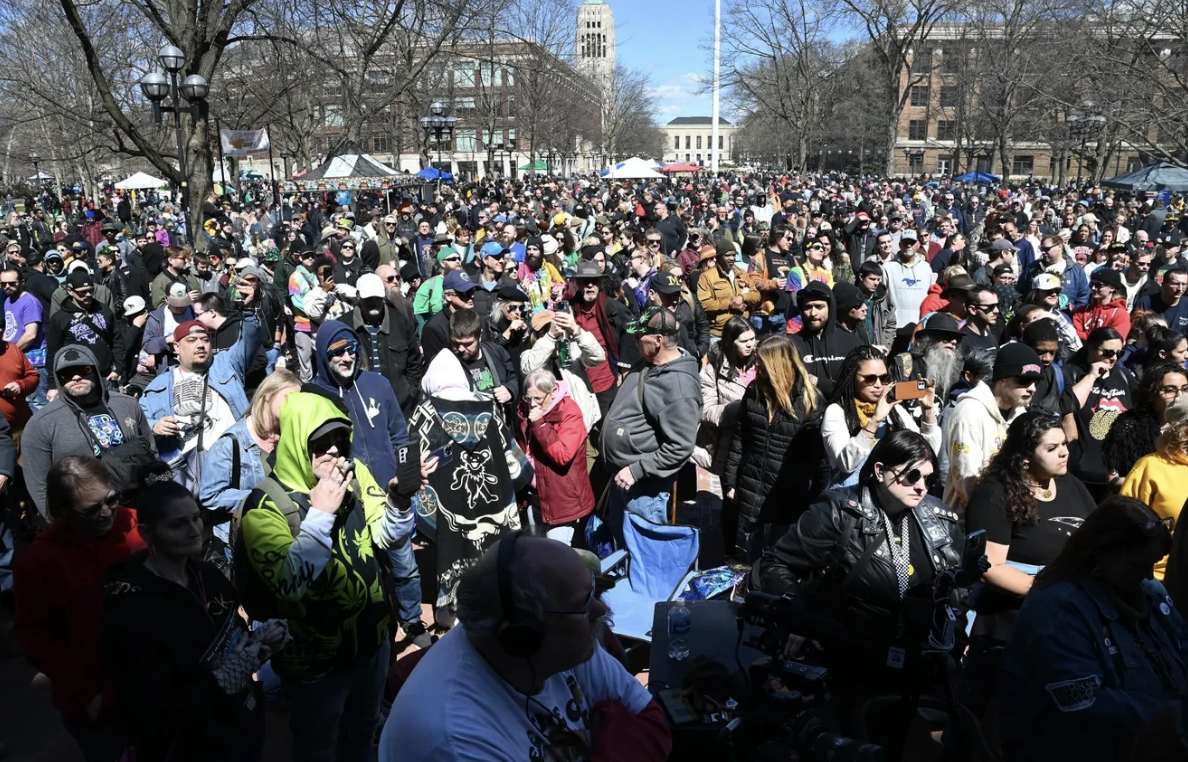 Magic Brownies and the History of Hash Bash